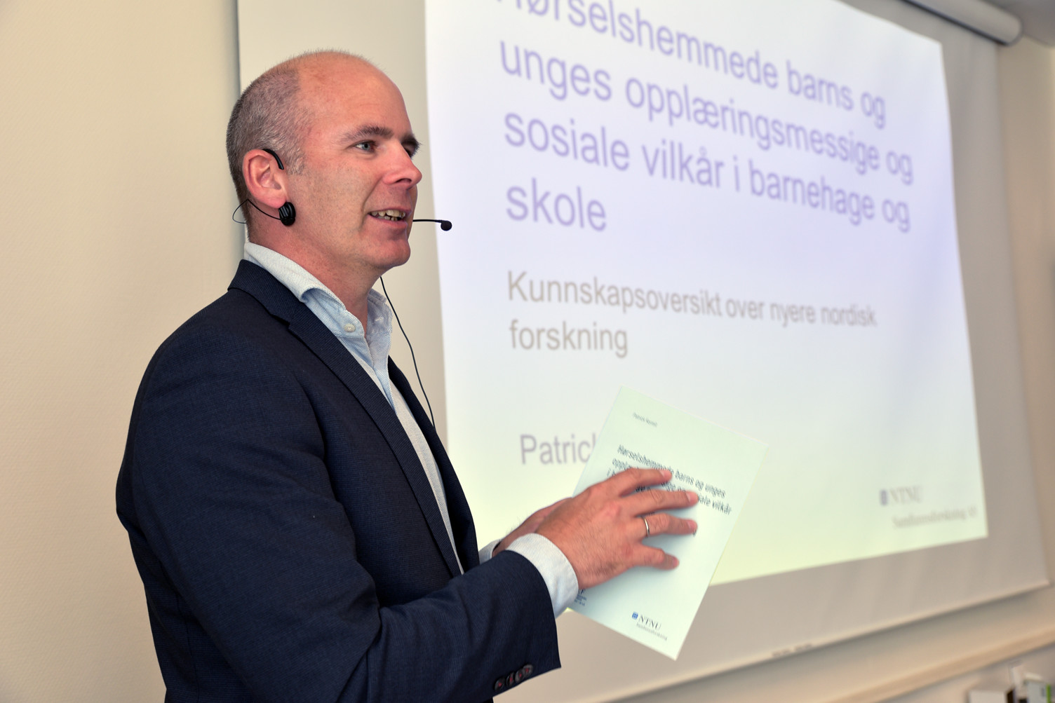 Hørselshemmede barn faller utenfor allerede i barnehagen